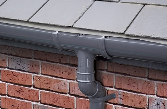 FloPlast Anthracite Grey Guttering and Downpipes - pvcbuildingproducts ...